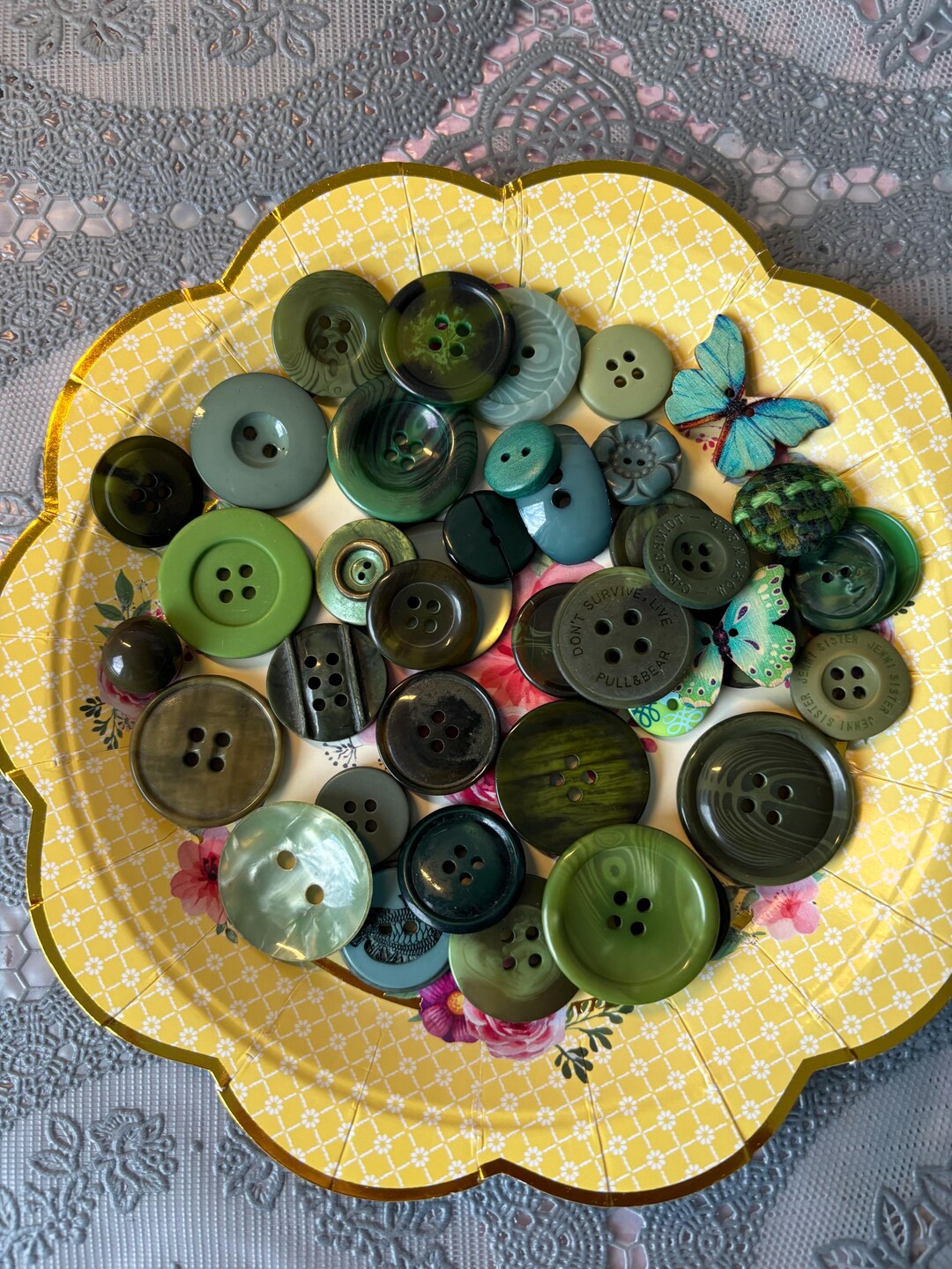 50 Vintage Buttons Green Old Junk Journaling Kit Package Scrap ...