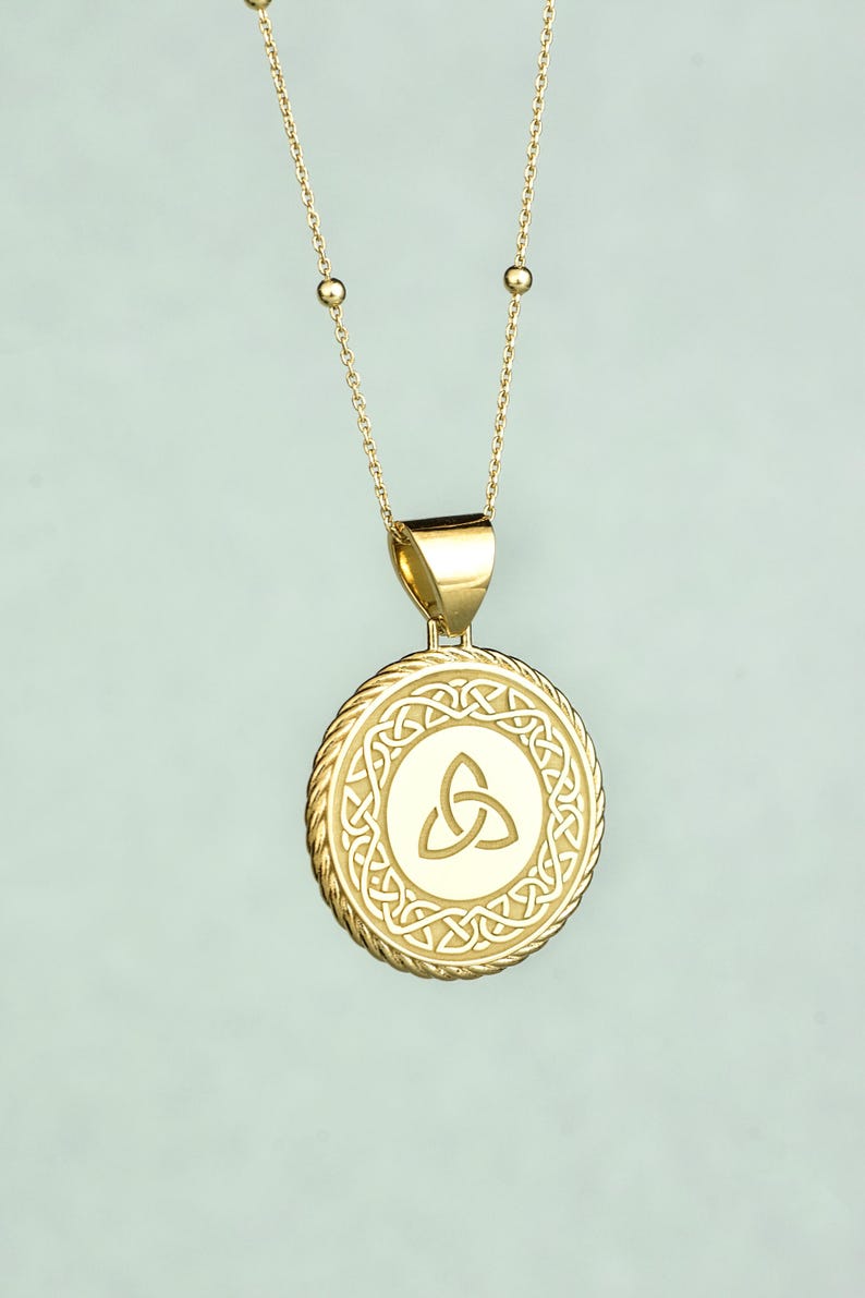 Colgante de triqueta de oro de 14 quilates, regalo personalizado de ...