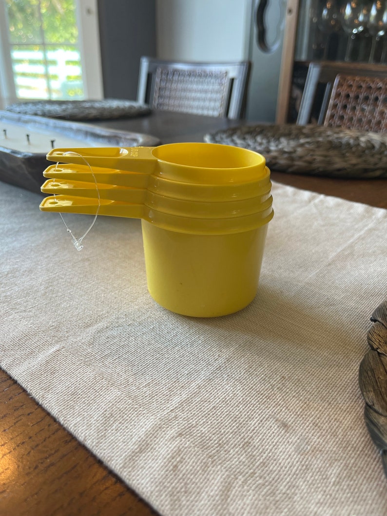 1970 Tupperware Yellow Measuring Cup Set - Etsy