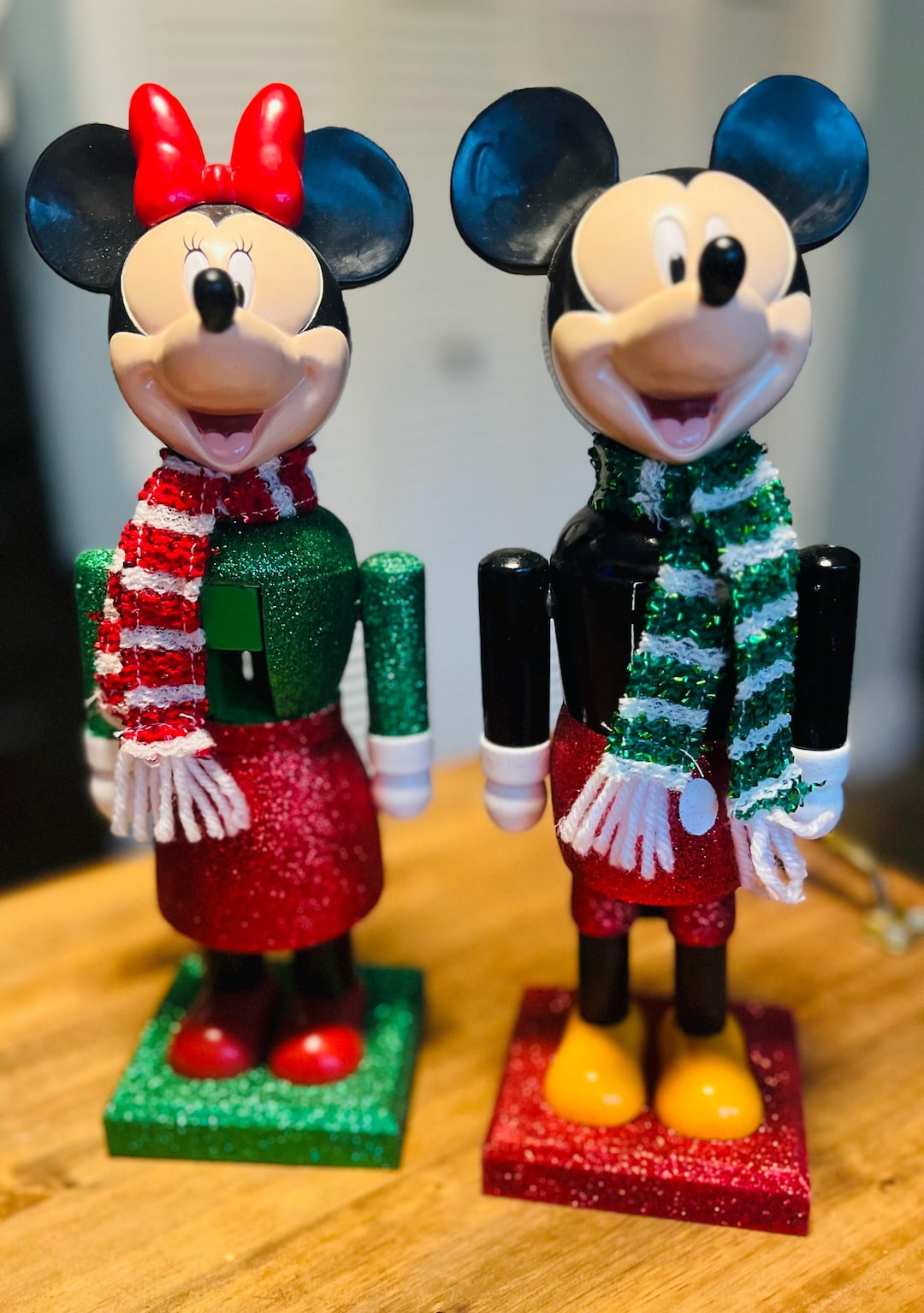Disney Set of 2 Nutcrackers, Minnie Mouse and Mickey Mouse, 11 Inches ...