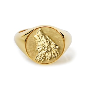 14K Gold Wolf Signet Ring: Engraved Wild Animal Jewelry - Etsy