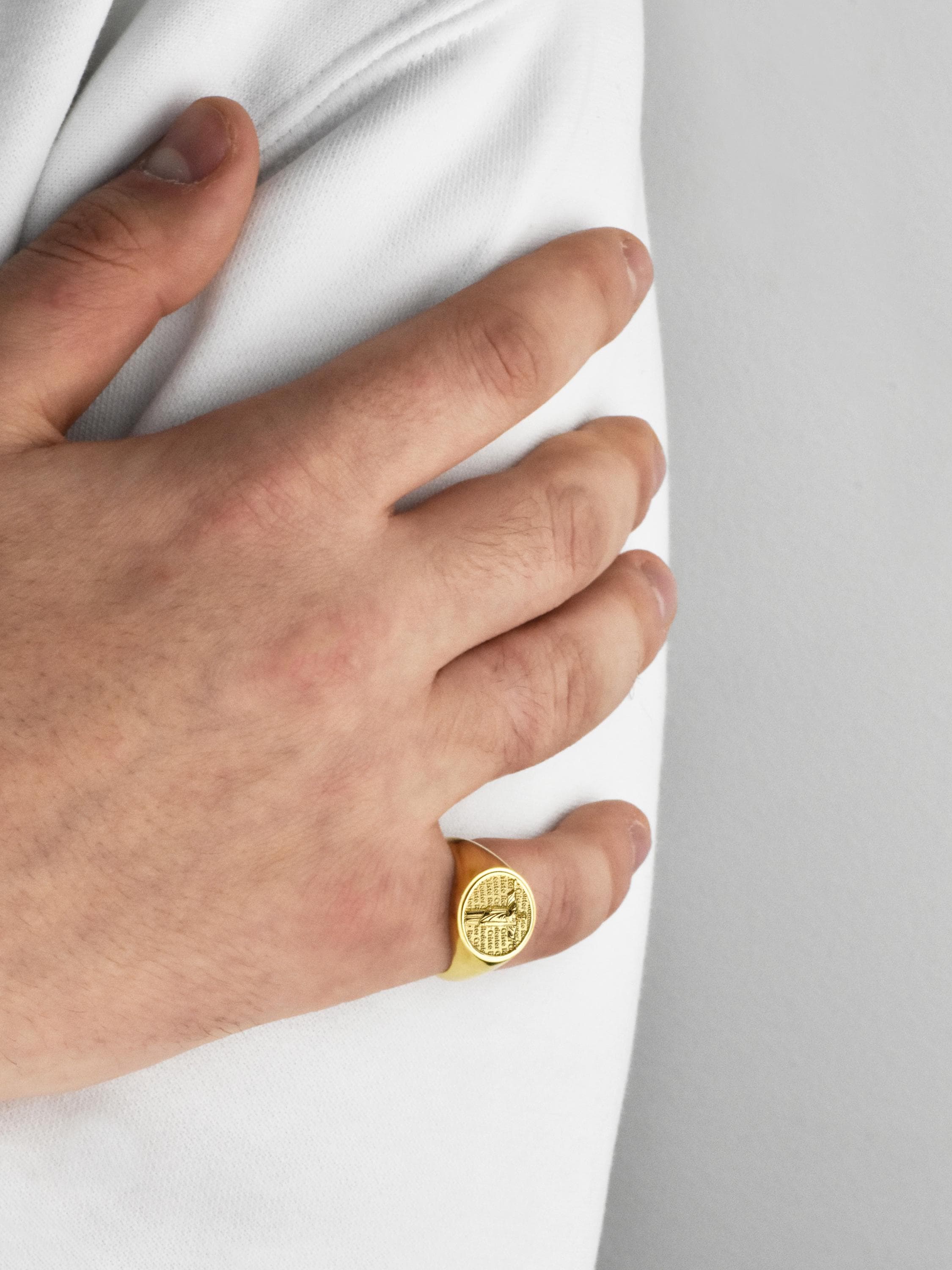 14K Gold Christ the Redeemer Signet Ring: Religious Jewelry - Etsy