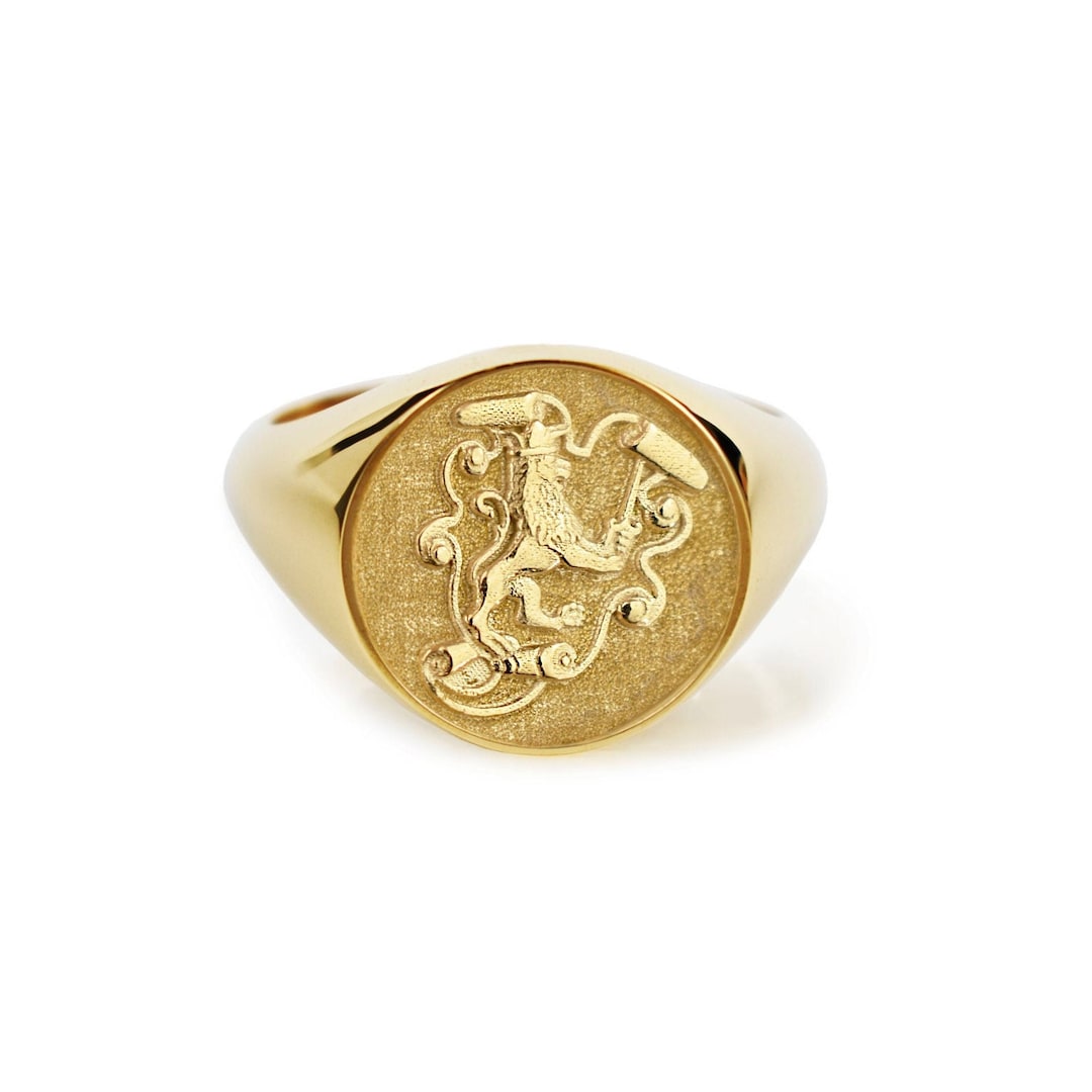 Gold Coat of Arms Signet Ring, Custom Heraldry Ring, Family Crest ...