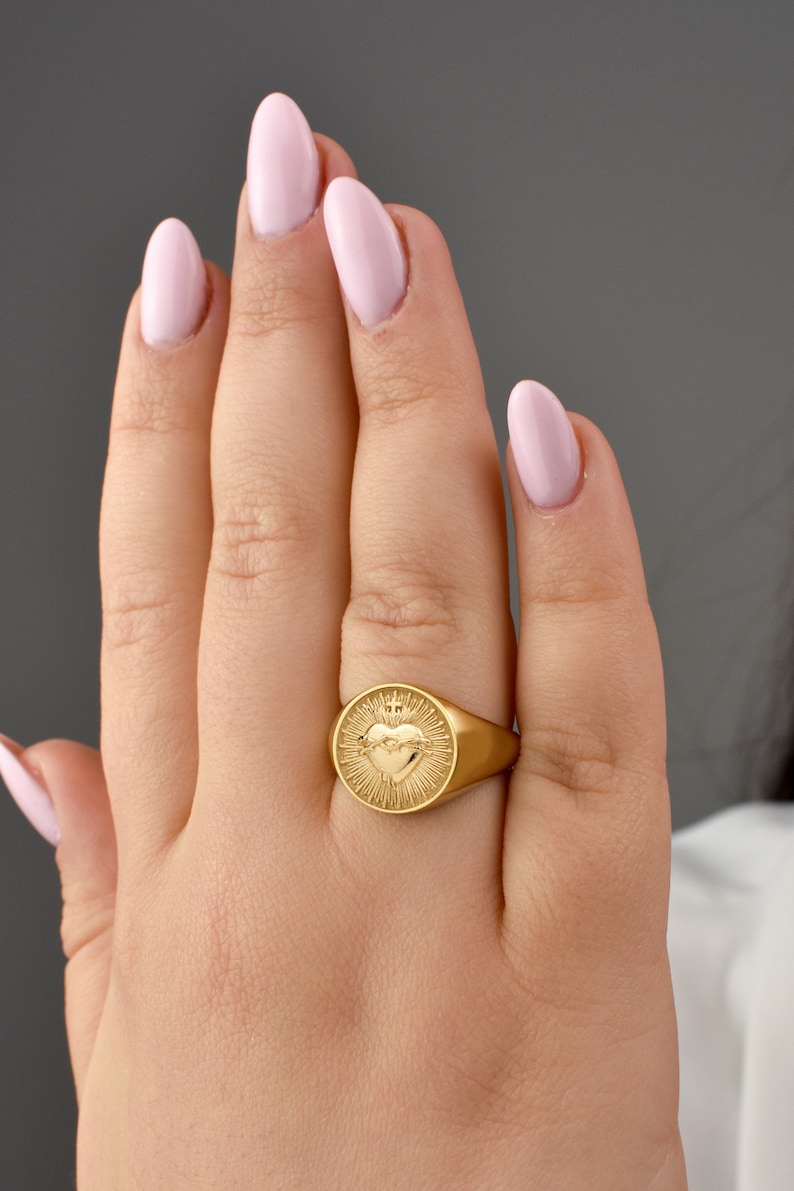 Gold Sacred Heart of Jesus Signet Ring, Catholic Churt Gold Jewelry ...