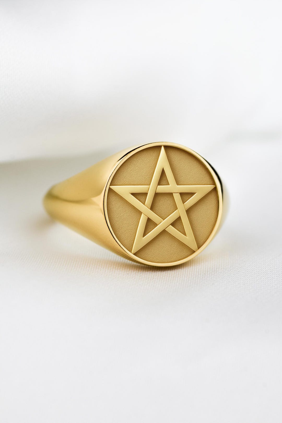 Pentagram Signet Ring, 14K Gold Pentacle Star Ring, Occult Jewelry - Etsy