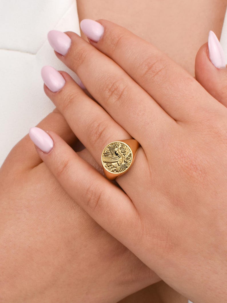 14K Gold Hummingbird Signet Ring: Personalized Bird Amulet - Etsy