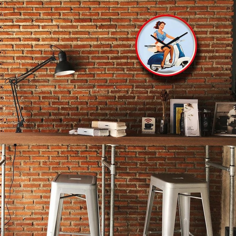 Retro Pin-up Right Fit Limited Edition Wall Clock Vintage Elegance Art ...