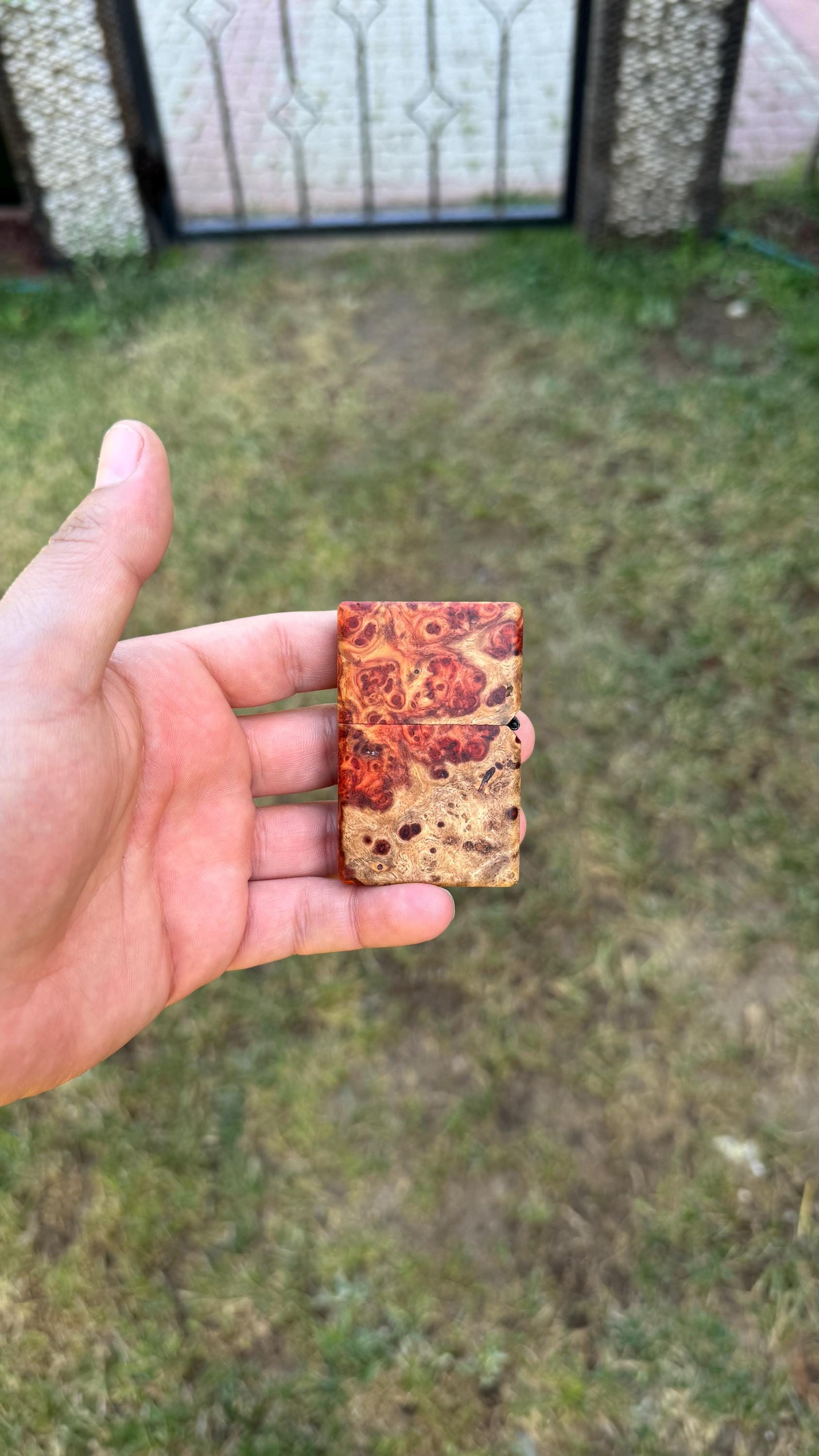 Estojo para isqueiro Zippo artesanal em madeira de freixo verde, um ...
