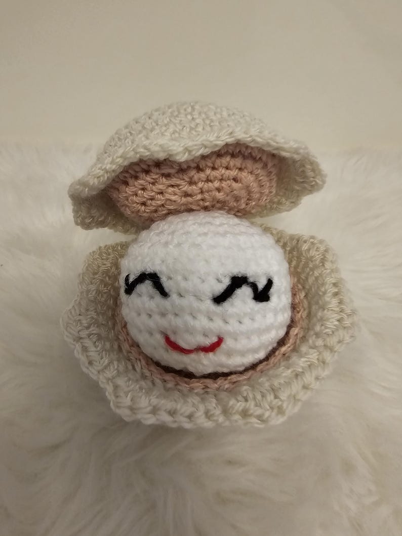Oyster and Pearl Crochet Pattern - Etsy