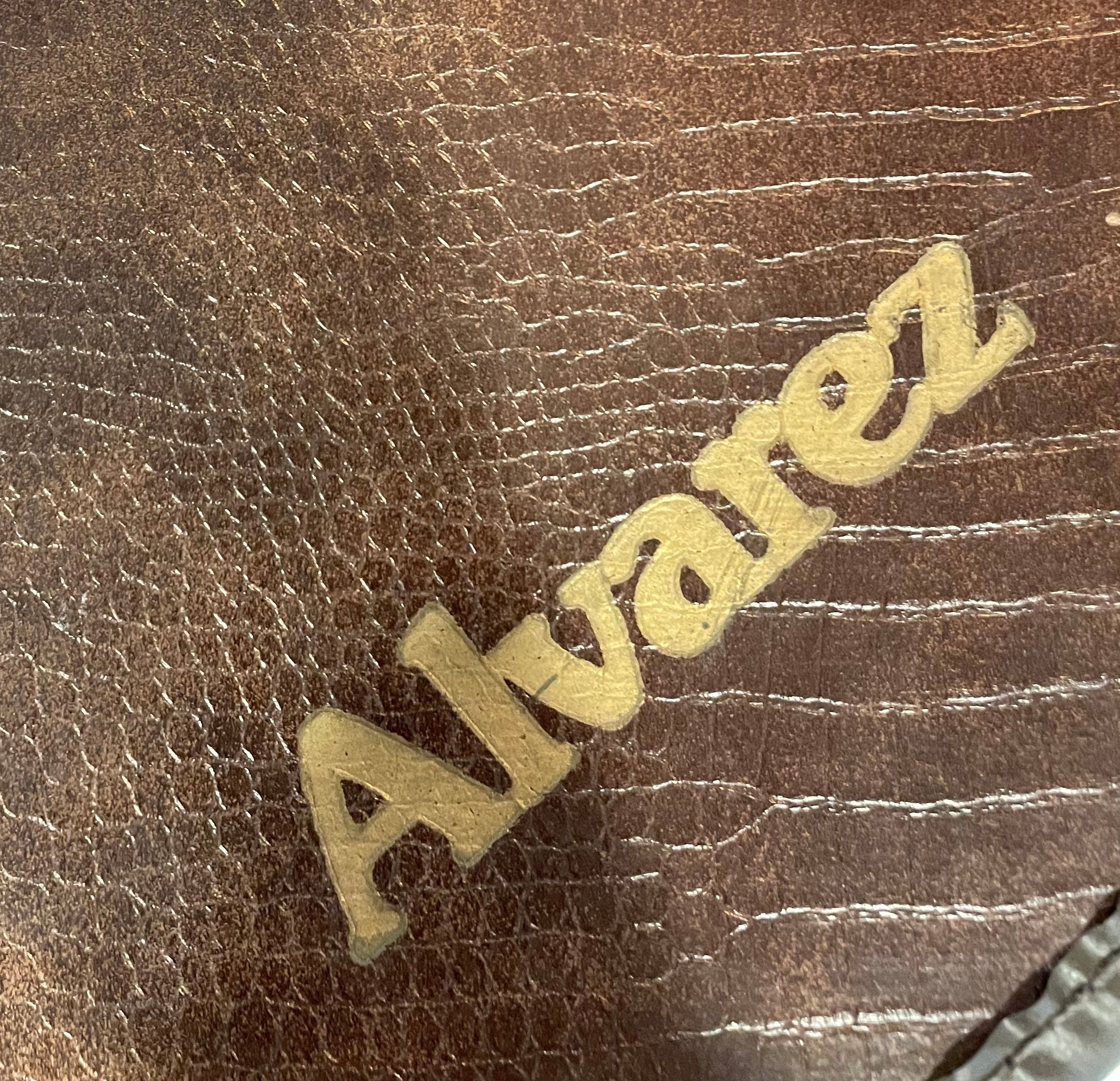 Vintage Alvarez Regent #5225 Acoustic Guitar 83 - Etsy