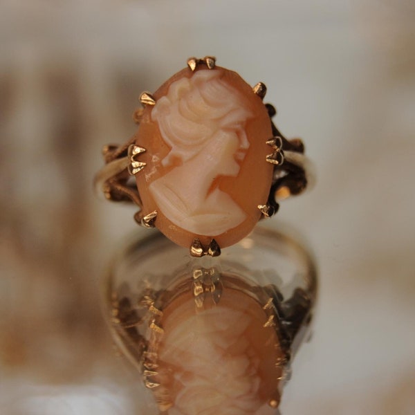 Gold Cameo Ring - Etsy