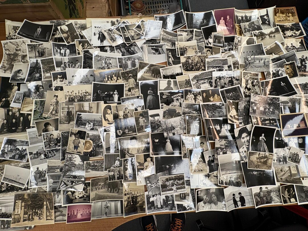 200 Vintage Photographs, Assorted Black and White Photograph Collection ...