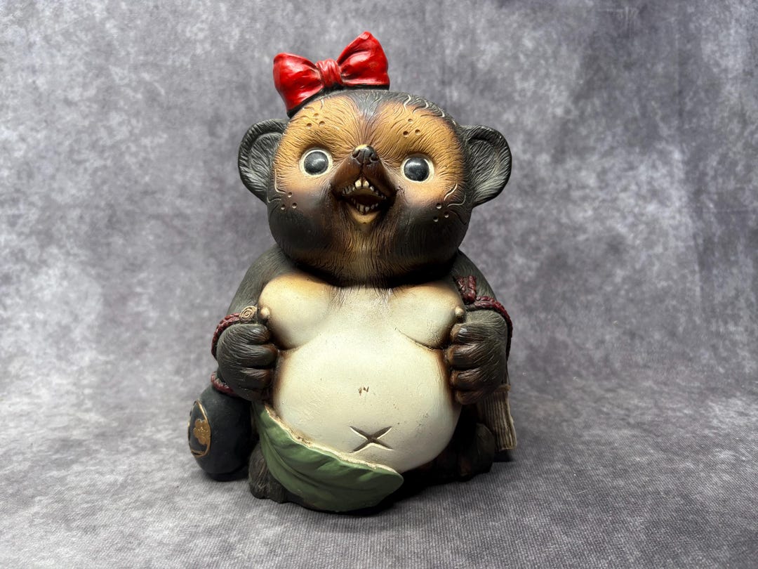 Japanese Tanuki Raccoon Dog Resin Money Box / Piggy Bank Ornamental ...