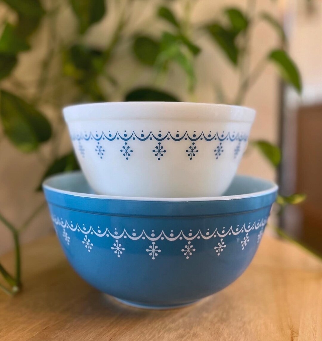Vintage Blue Garland Snowflakes Nesting Pyrex Bowls - 1970’s - Etsy
