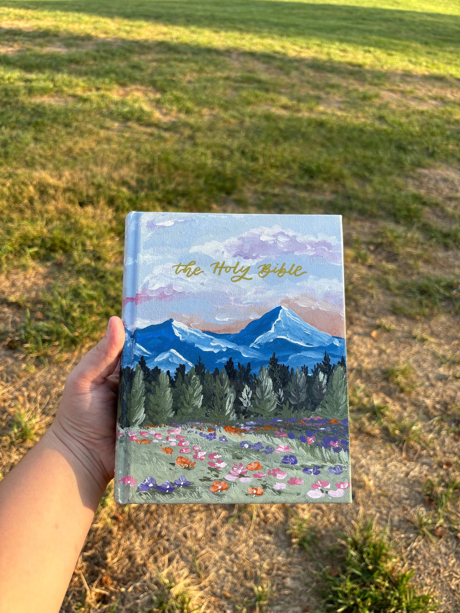 Hand Painted Mountain Range KJV Journaling Bible: Hannah’s Home - Etsy