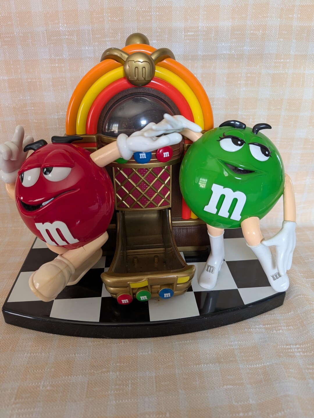 M&M Rock N Roll Jukebox Candy Dispenser - Etsy