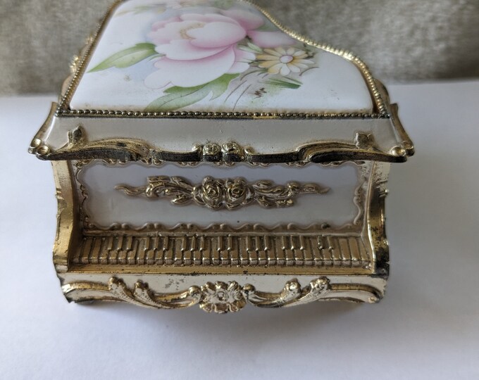 Vintage Sankyo Trinket/ Music Box. - Etsy