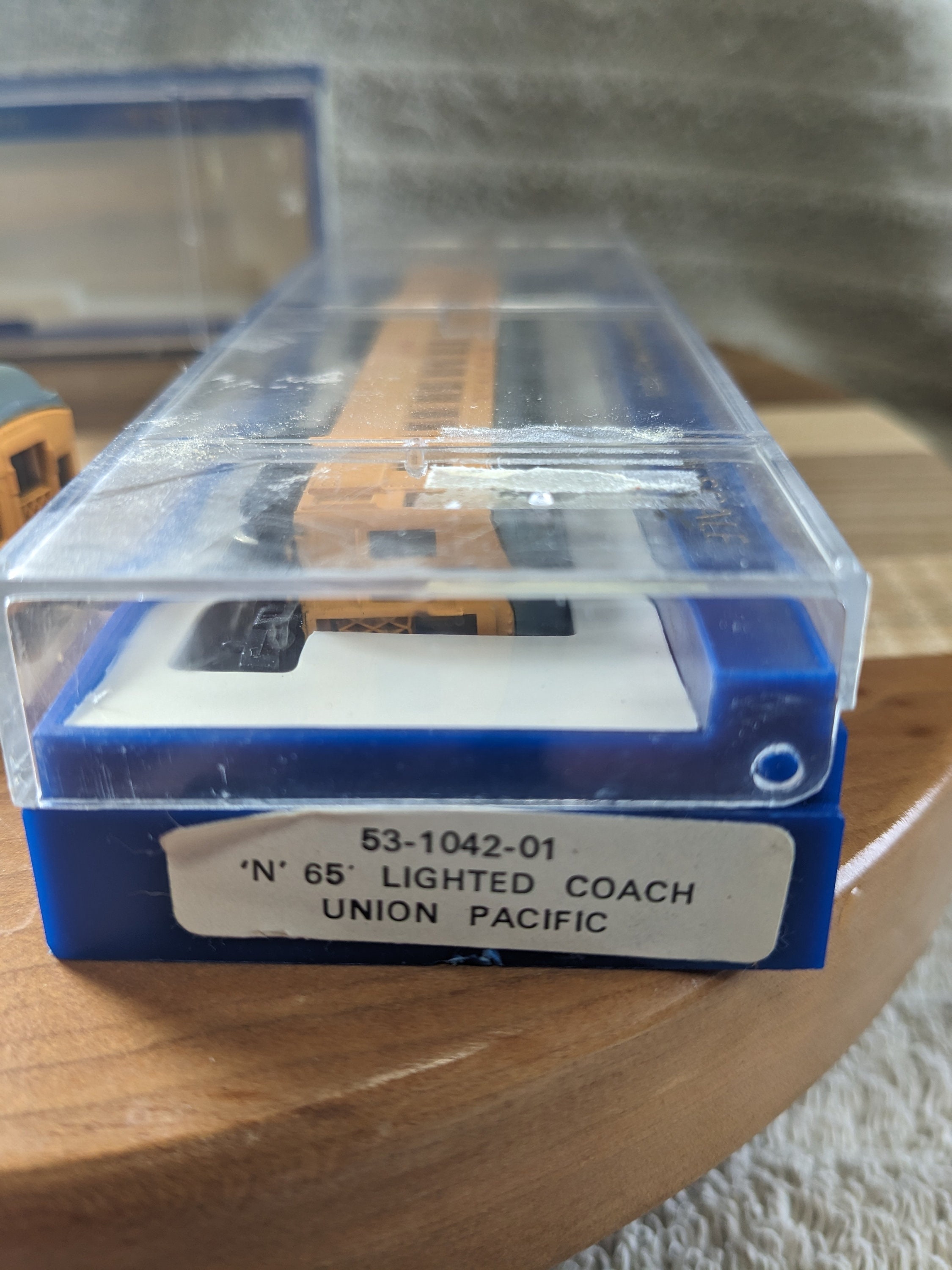 Bachmann N Scale 65' Lighted Coach. Union Pacific 2515 - Etsy