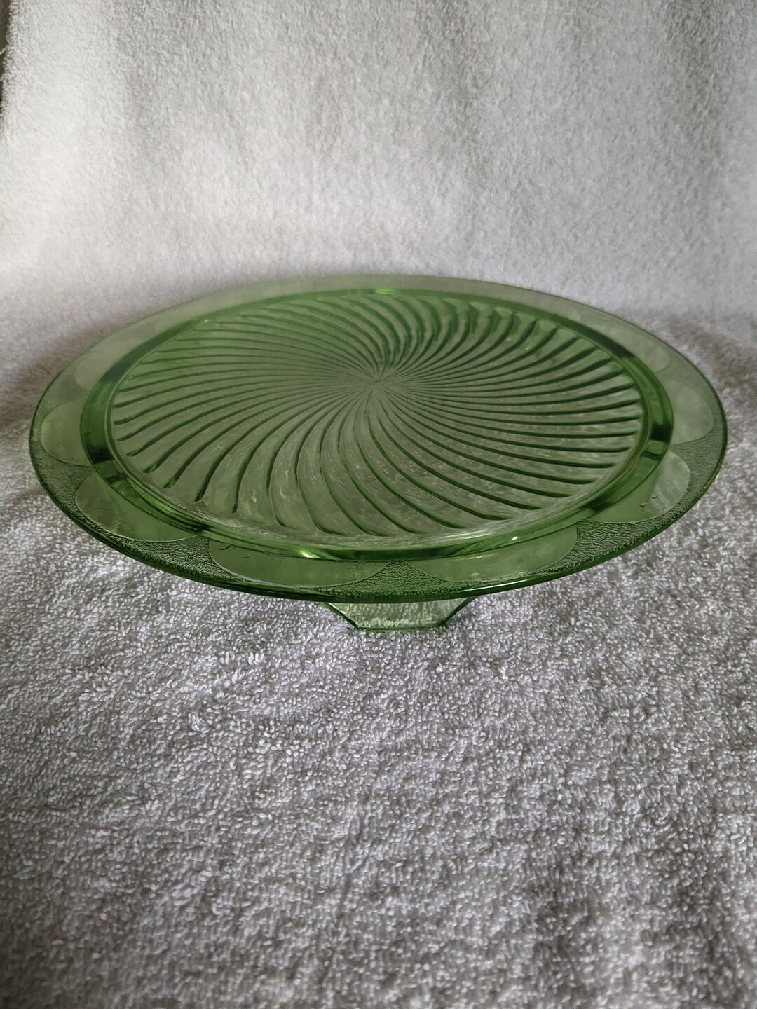 Uranium Glass Pie Dish - Etsy