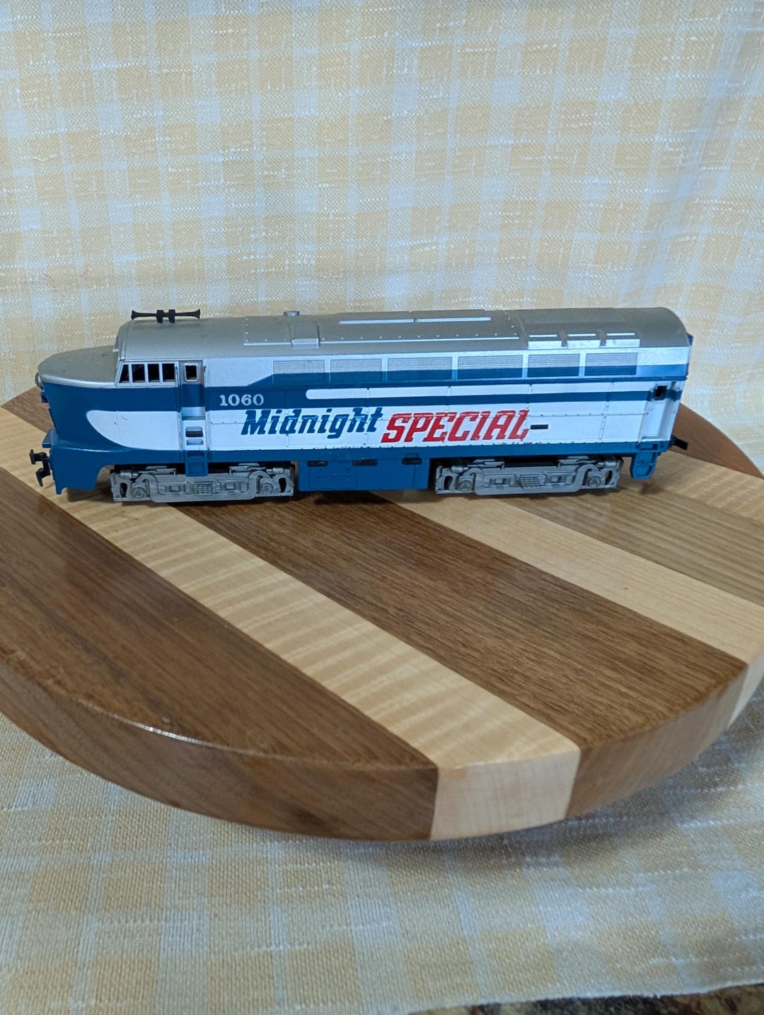 HO Scale Tyco Midnight Special #1060 Diesel Powered Locomotive - Etsy
