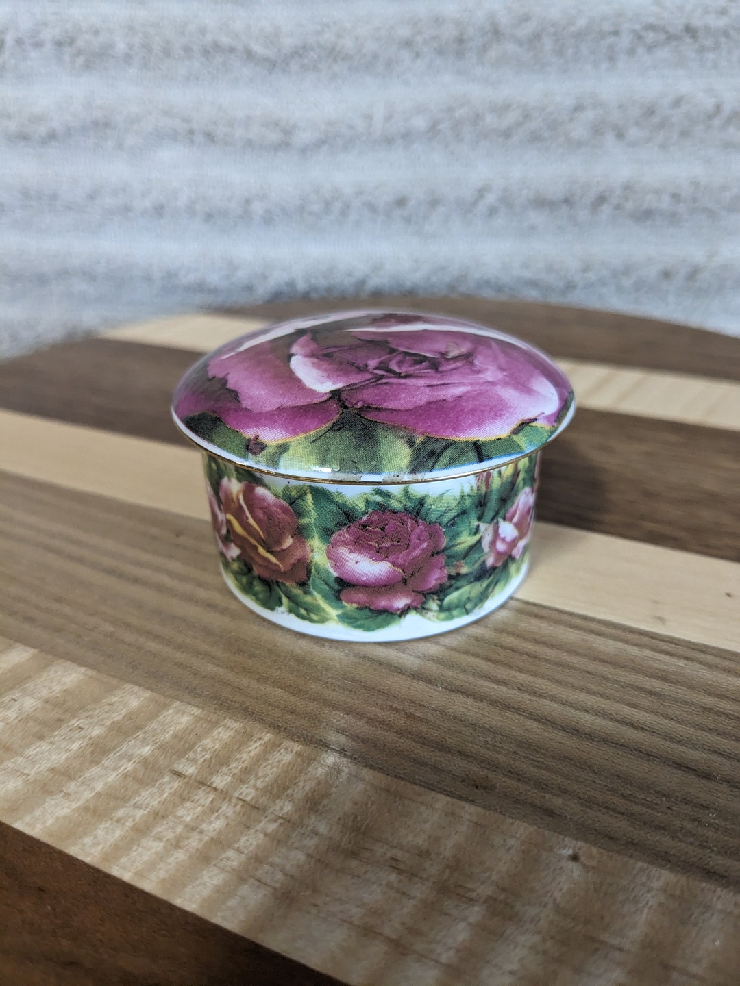 Vintage Royal Crown Derby Bone China Trinket/pill Box. 2 1/2 Diameter 1 ...