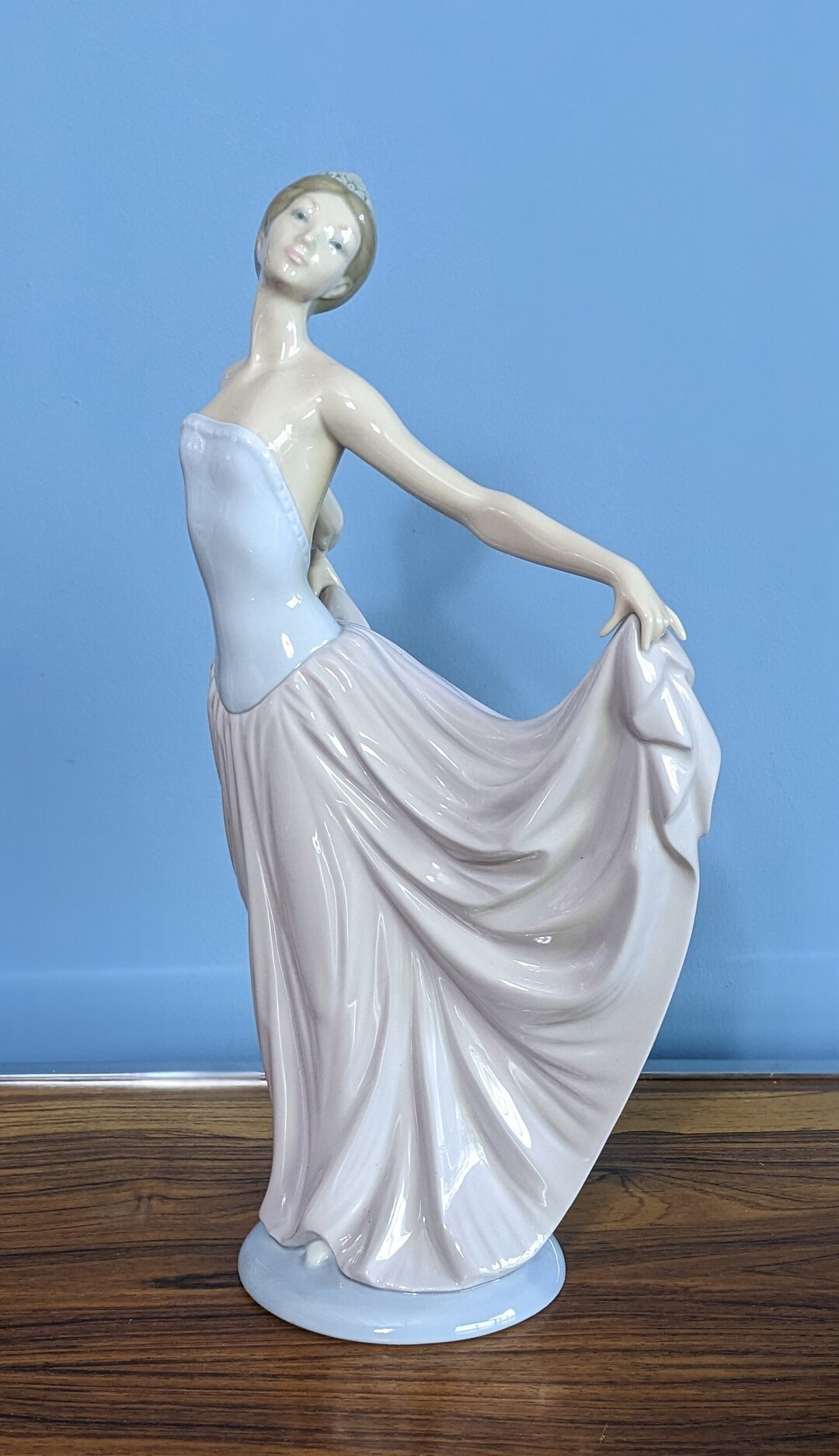 Lladro Ballet Dancer Figurine in Original Box, Number 5050 Designed by ...