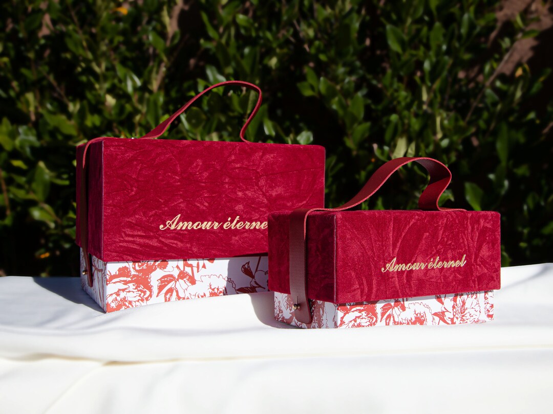 Red Velvet Wedding Favor Box: Embossed Floral Gift Box - Etsy