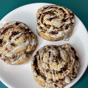 Fake Cinnamon Roll Primitive Traditional Kitchen Decor - Etsy