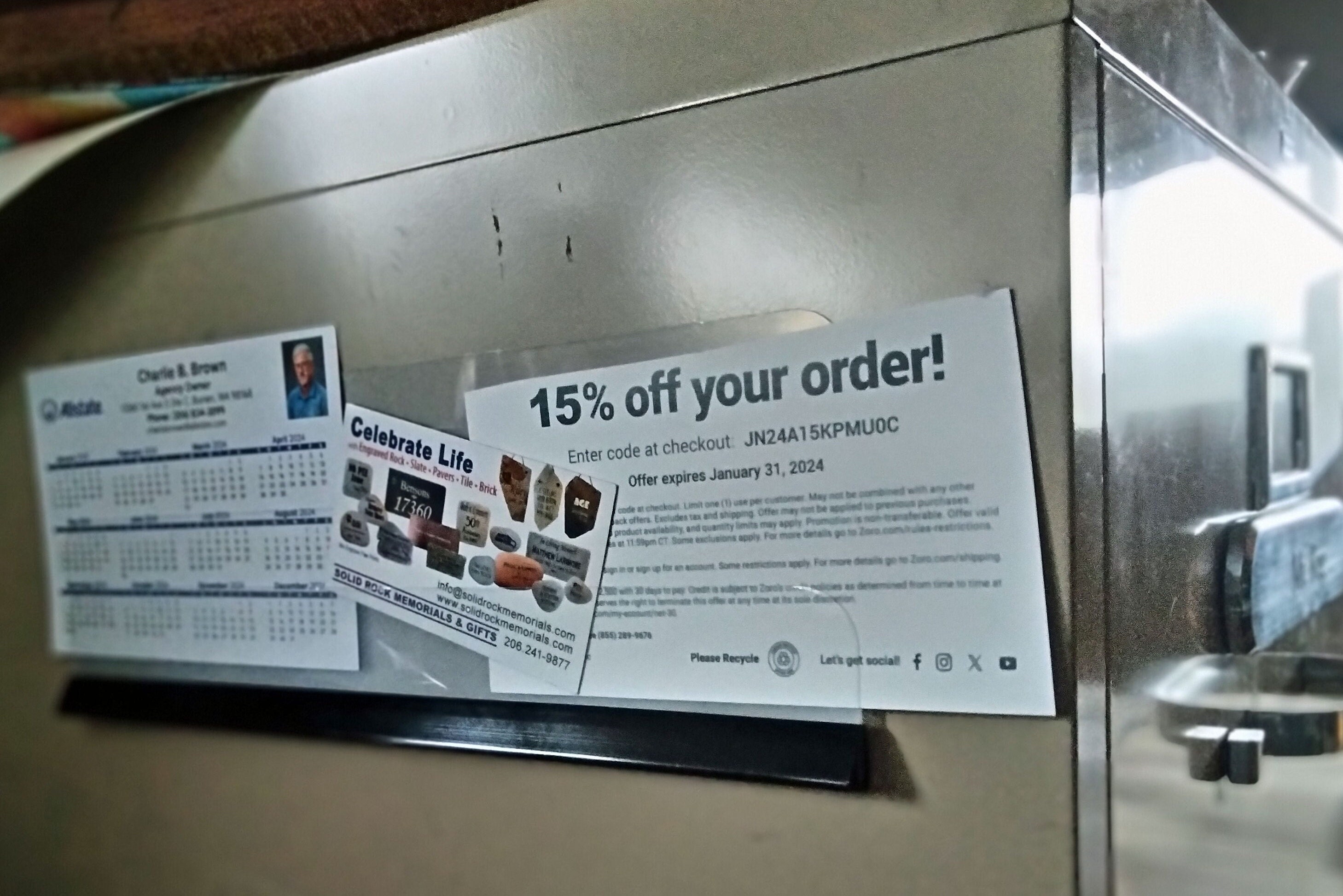 The HOLD-UP - A Document Holder, Picture Holder and Organizer for ...