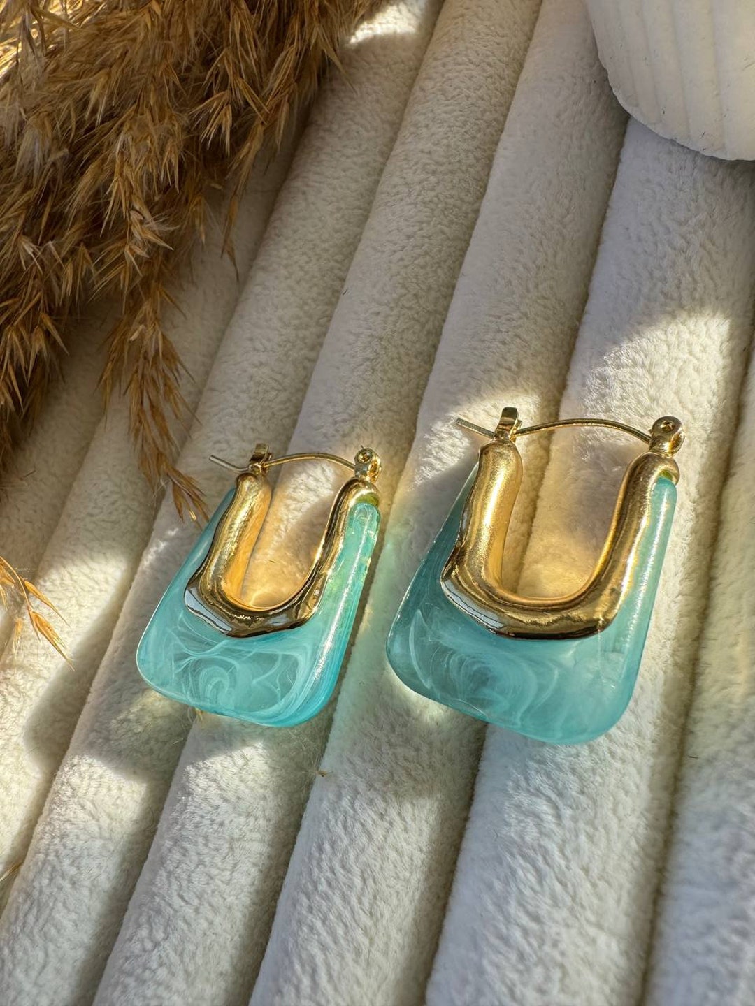 Chunky Hoop Earrings Clear Gold U Shaped Rectangle Latch Ring Acrylic ...