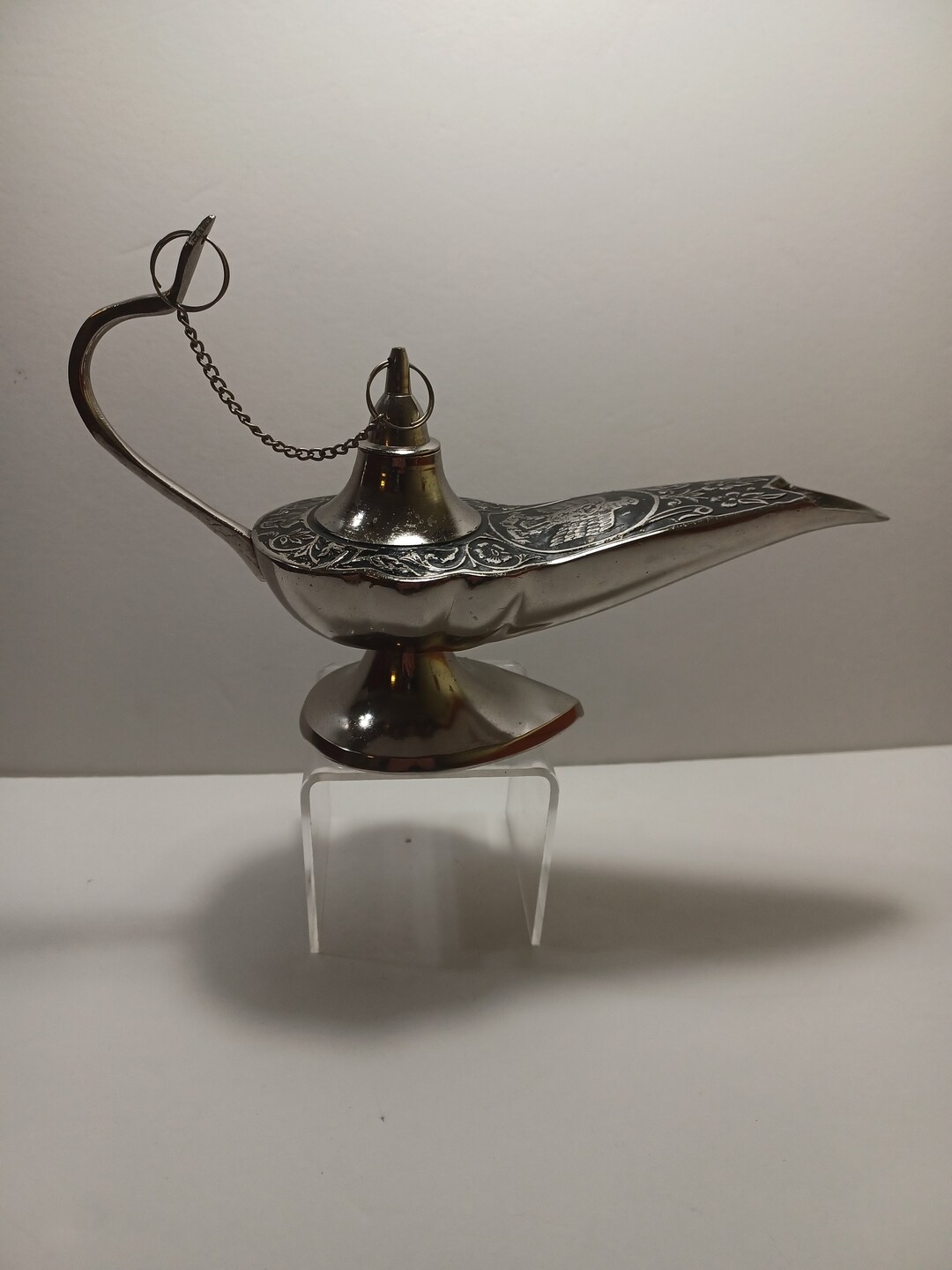 Vintage Metal Genie / Oil Lamp - Etsy