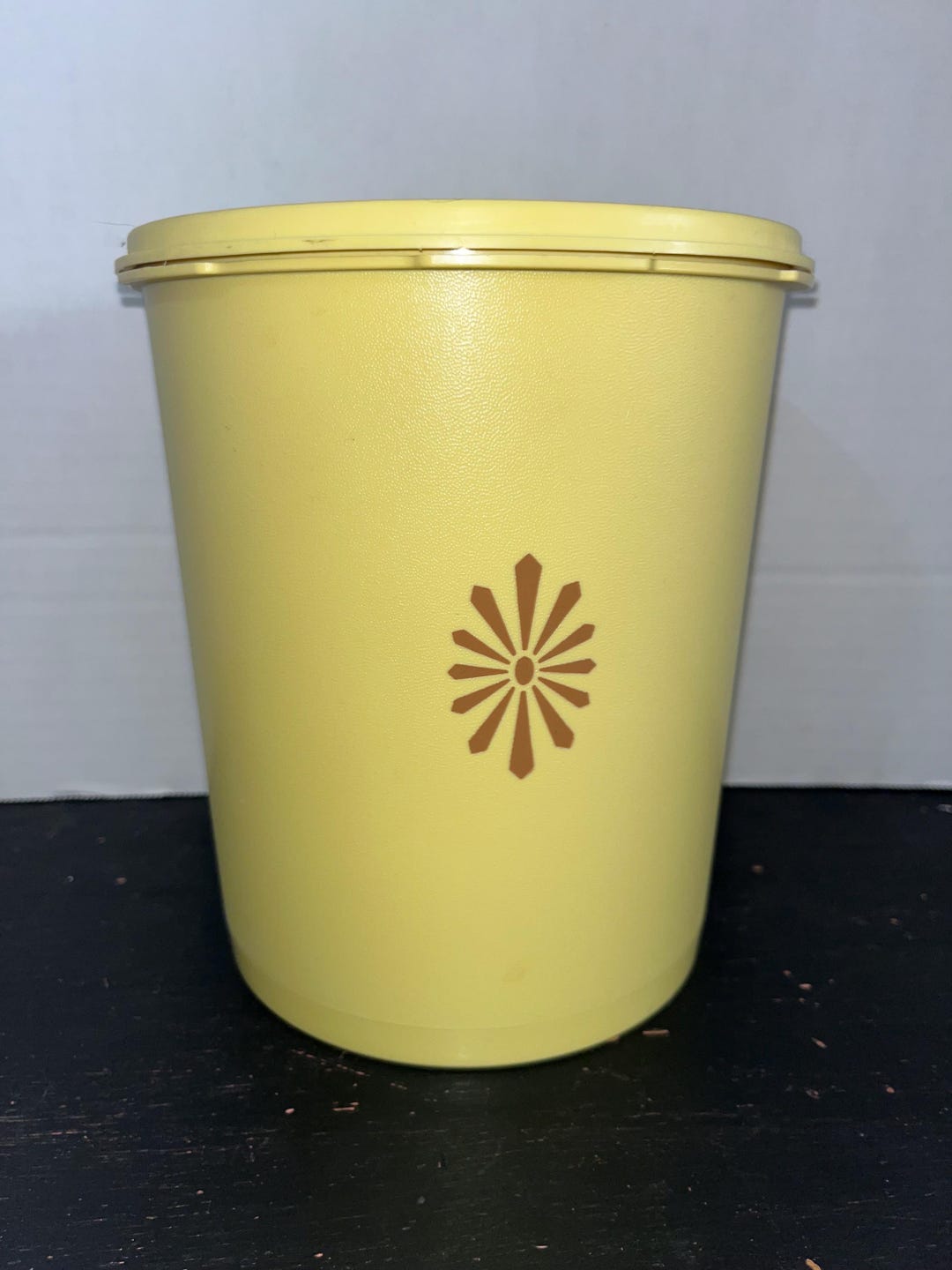 Vintage 1970’s Tupperware Harvest Gold Nesting Canister #807 | Food ...