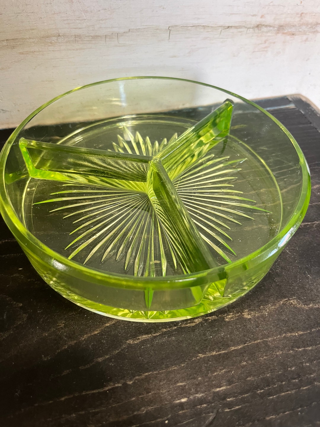 Vintage Vaseline Depression Era 3-part Divided Round Uranium Lime Green ...