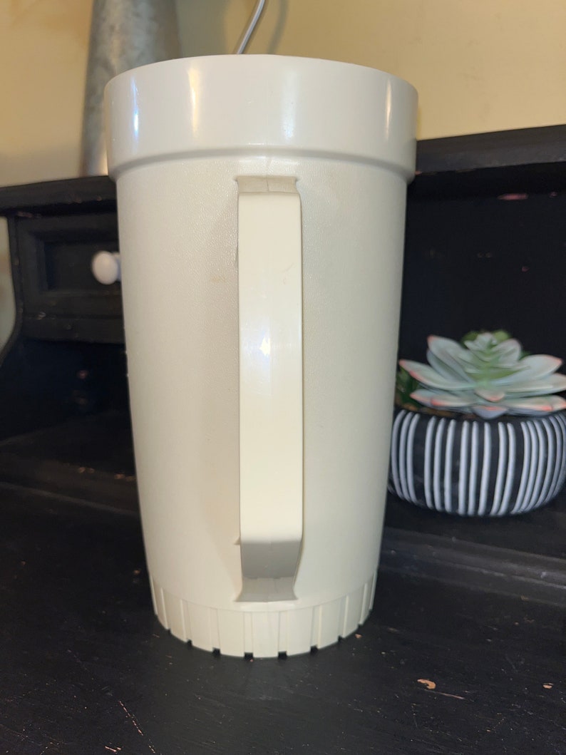 Vintage Almond & Gold Quart Sized Tupperware Pitcher 800-6, 801-2, 802 ...
