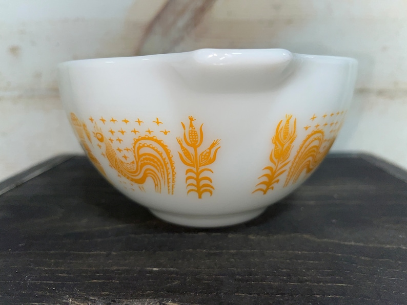 Vintage Pyrex Orange Butterprint Amish 442 Cinderella Bowl, Pumpkin ...