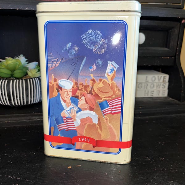 Vintage Cracker Tin - Etsy