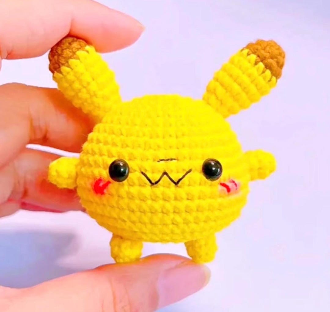 Mini Pika Pika Crochet Keychain Pattern, Cute Yellow Pika Amigurumi Tutorial, Crochet Cute ...