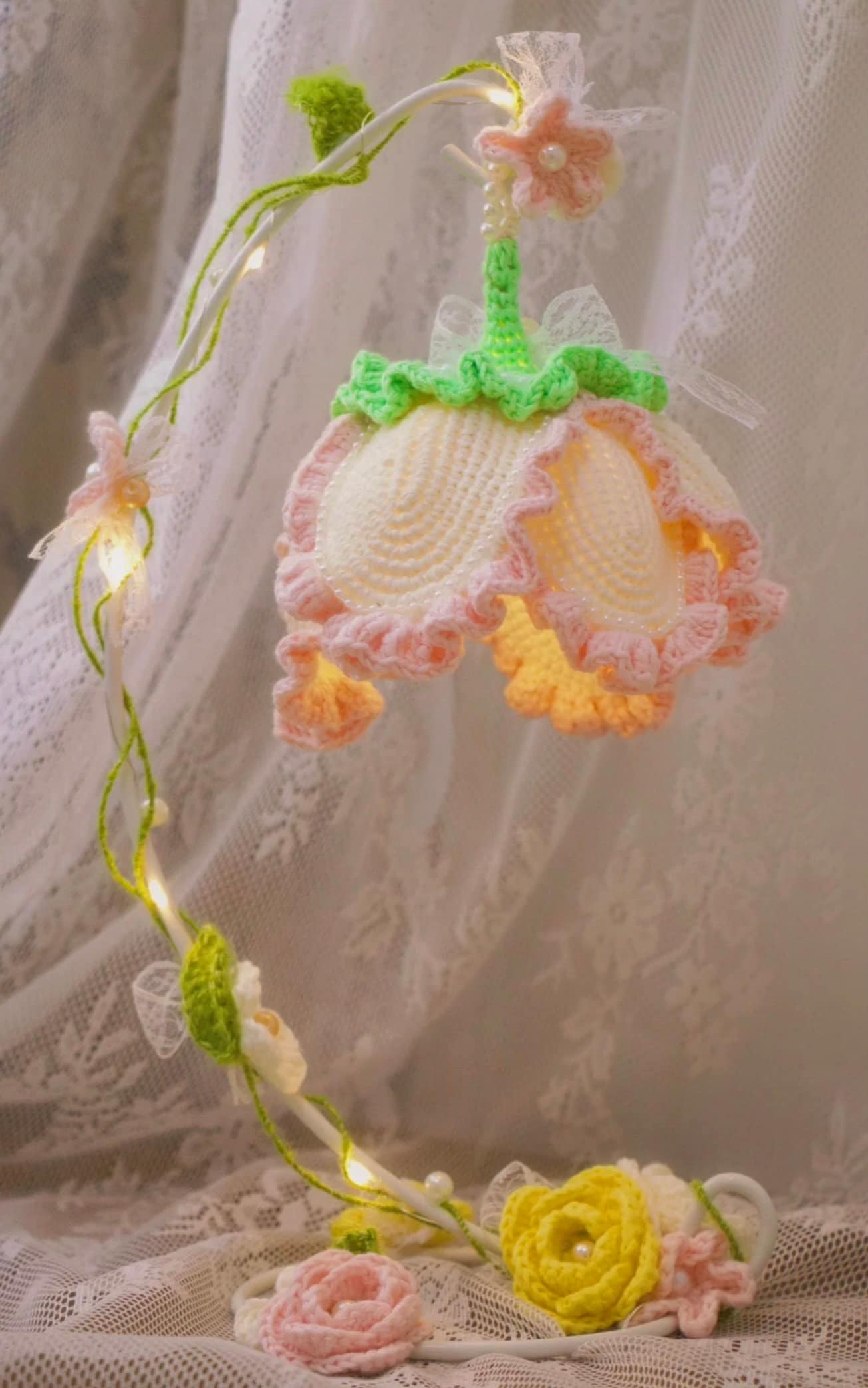 Crochet Flower Lamp PDF Pattern, Crochet Beautiful Lamp Amigurumi PDF ...