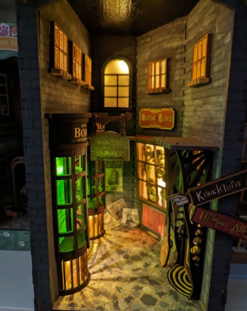 Wrong Turn Alley Themed Book Nook, Wizards Alley Themed With Extras ...