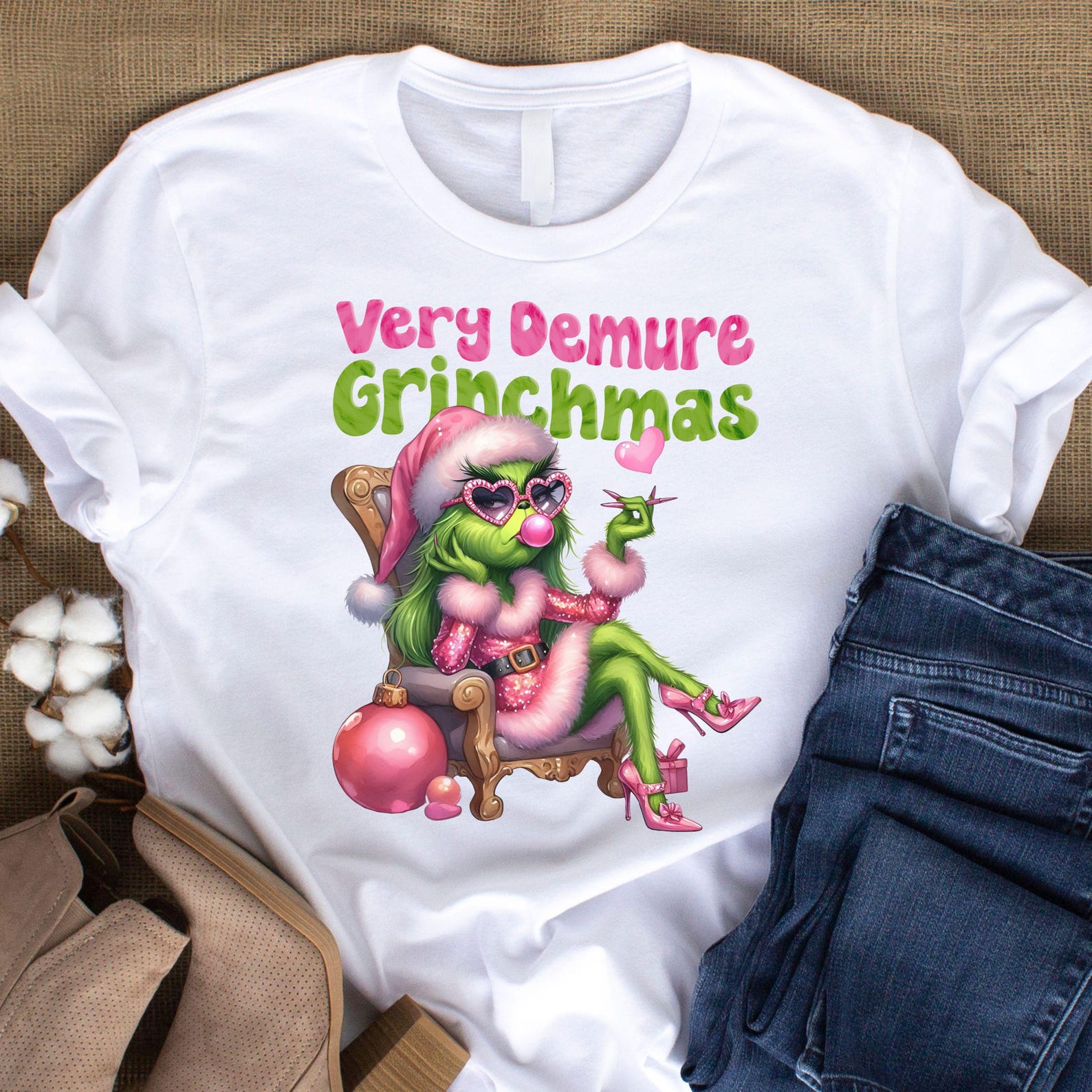 Very Demure Grinchmas, Pink Grinch Blowing Bubble PNG, Mama Grinch Png ...