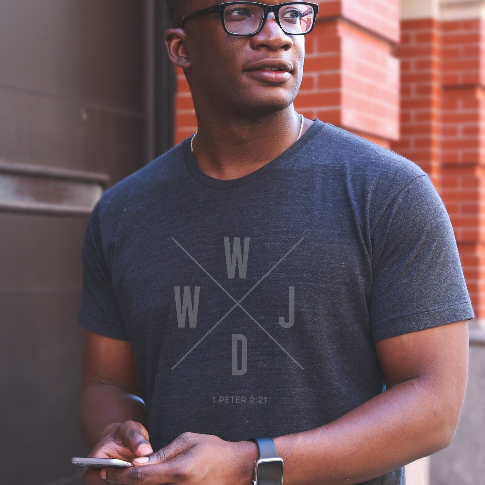 WWJD What Would Jesus Do 1 Peter 2:21 Christian Men's T-shirt, Graphic ...