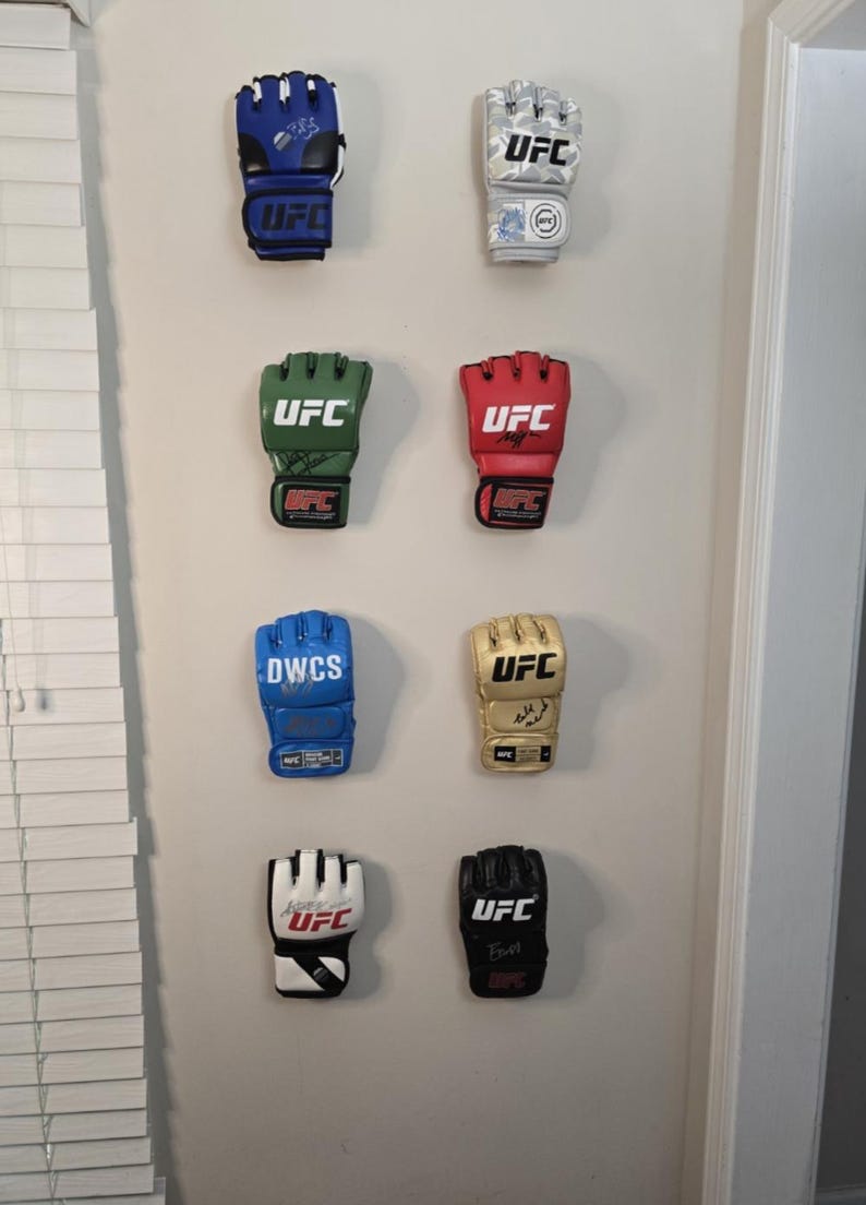 Glove Wall Mount for UFC MMA Signed Autographed Gloves Damage-free No ...