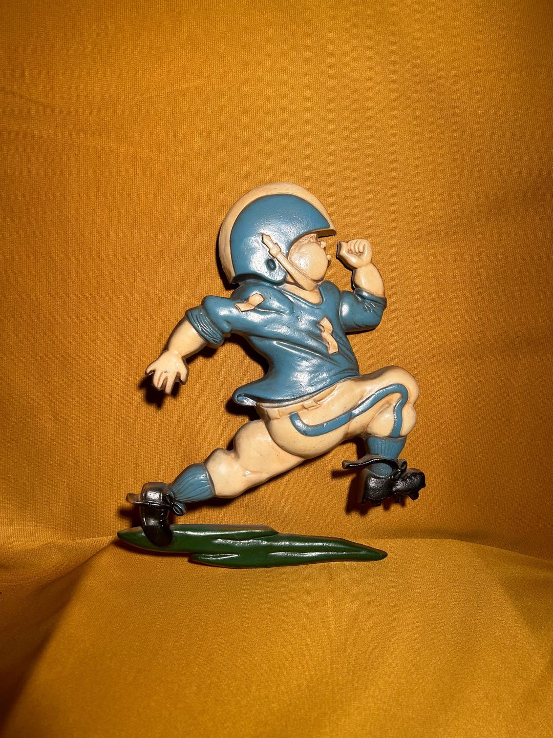 1976 Homco USA Cast Aluminum Metal Football Player Wall Hanging Decor ...