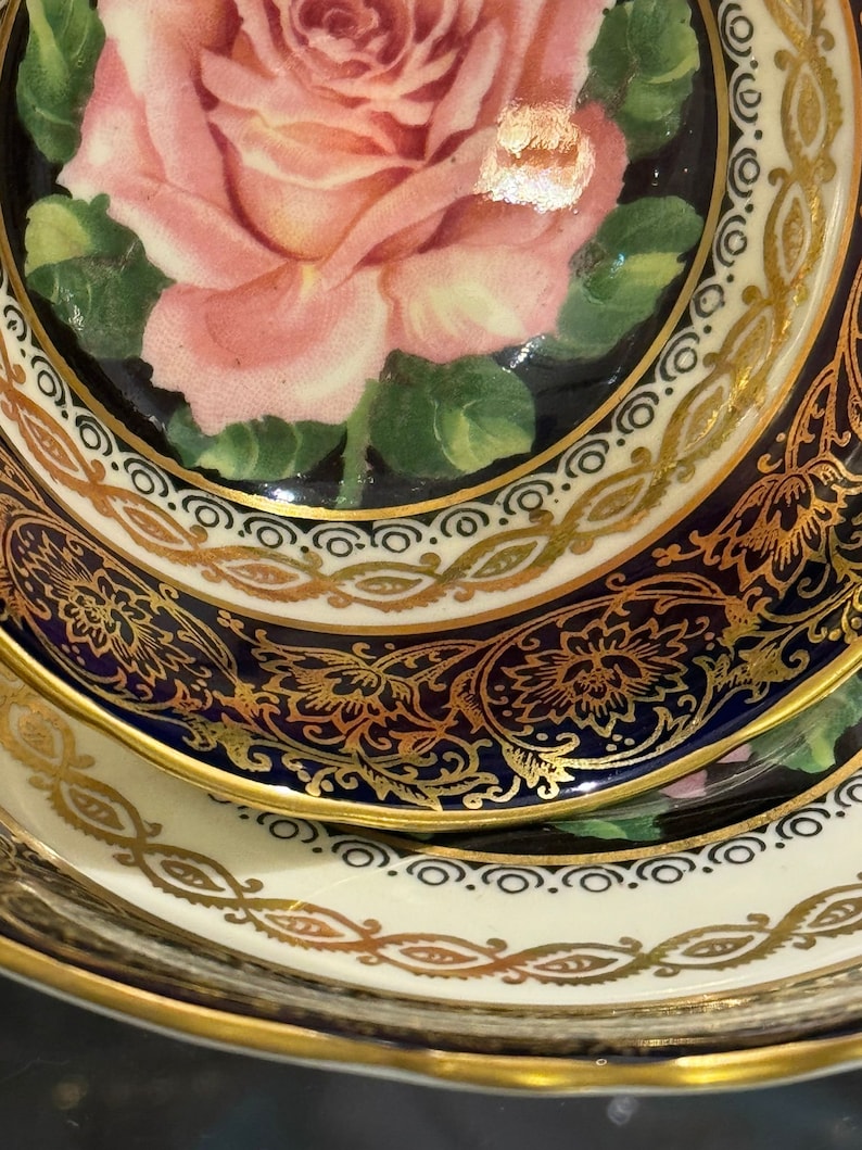 VERY RARE Paragon Double Warrant Gold & Blue Floating Cabbage Pink Rose ...