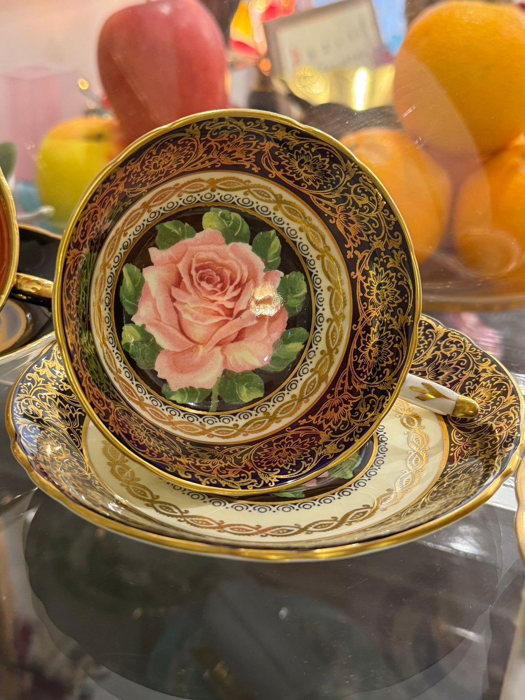 VERY RARE Paragon Double Warrant Gold & Blue Floating Cabbage Pink Rose ...