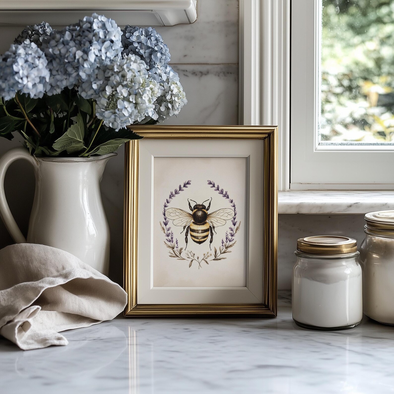 Vintage Cottagecore Bee Wall Art, PRINTABLE Country Honeybee Botanical ...