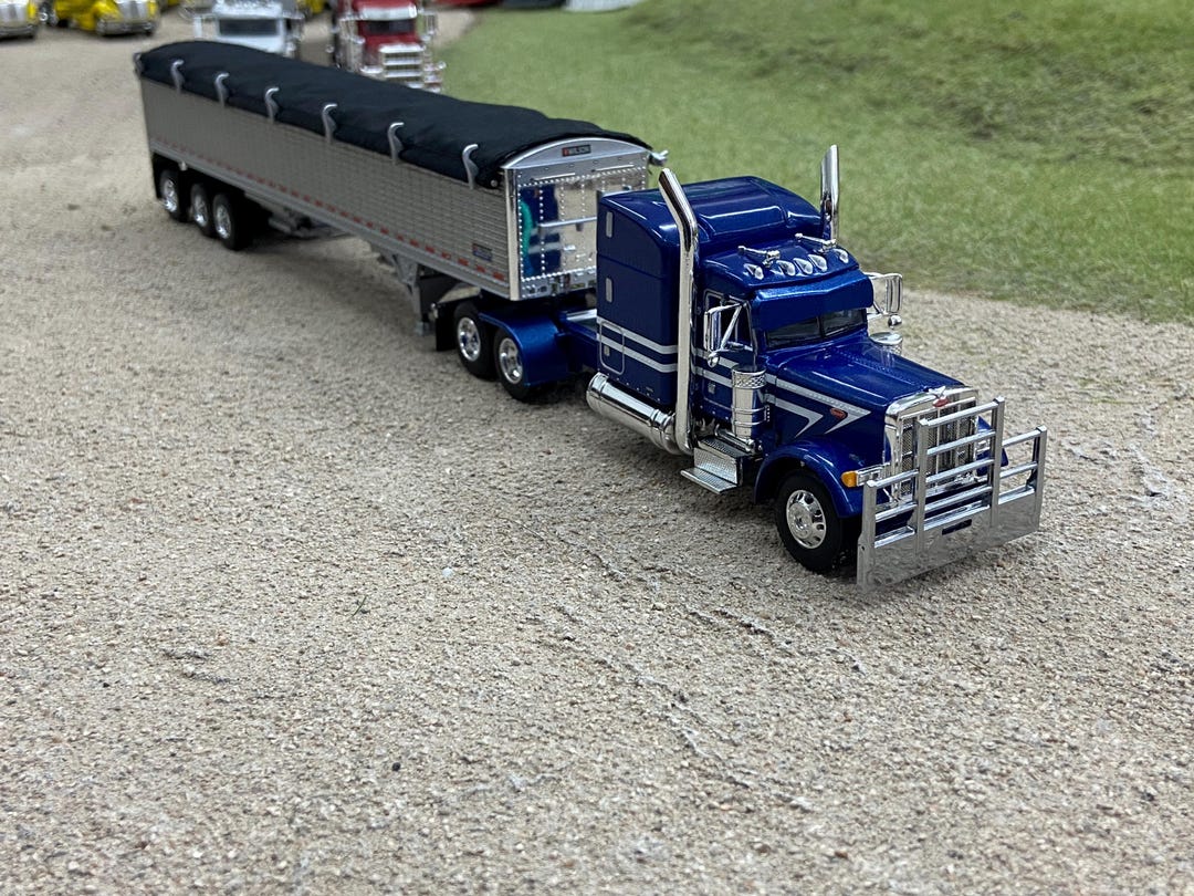 DCP 602025 – Blue 379 Peterbilt With 50' Wilson Grain Trailer (owner ...