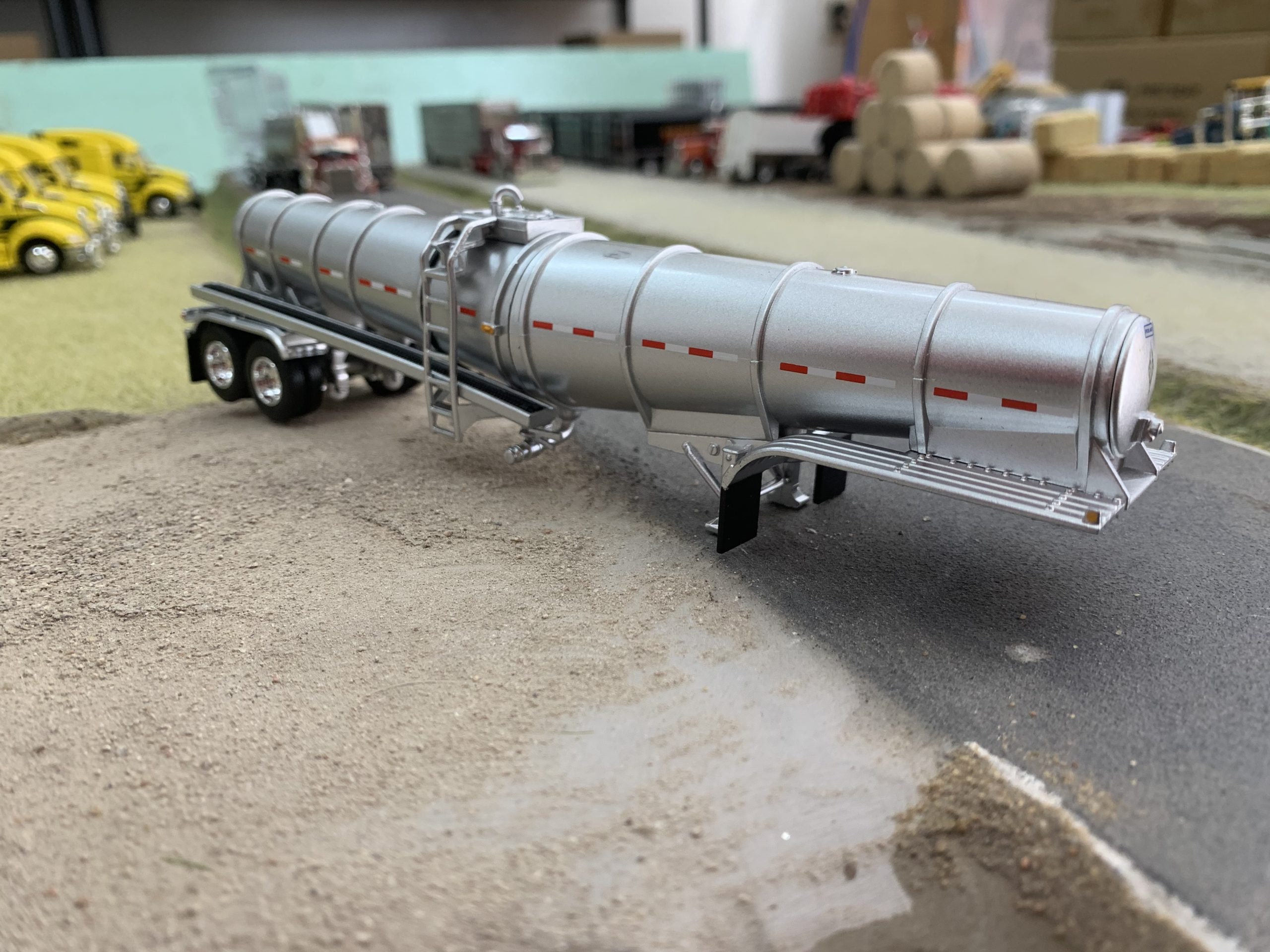1/64 Silver DCP Polar Deep Drop Trailer - Etsy
