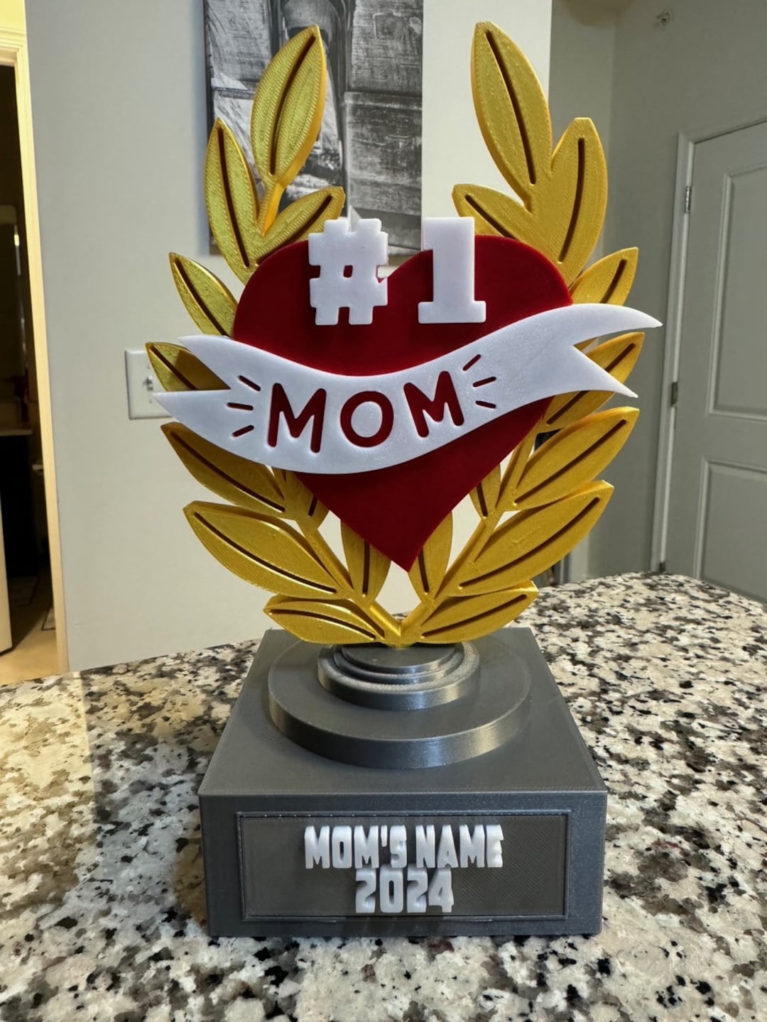 Mom Trophy - Personalized Engraved Heart Award for Mother's Day, Faux ...