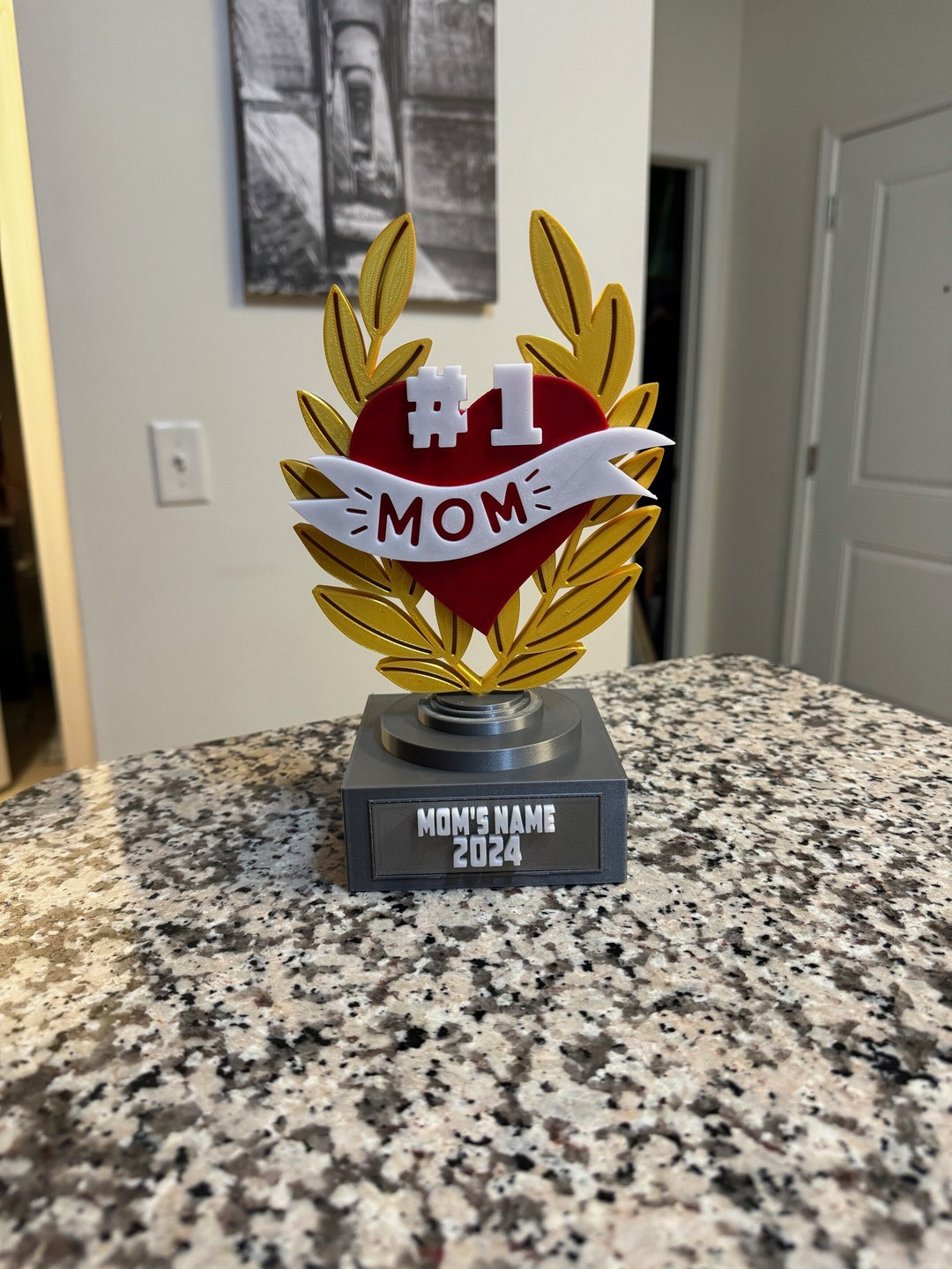 Mom Trophy - Personalized Engraved Heart Award for Mother's Day, Faux ...